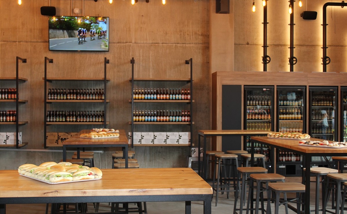 BRASSERIE DE BRETAGNE OUVRE SON NOUVEAU BAR BOUTIQUE, LE BEK ...